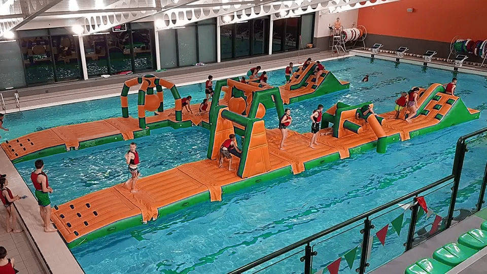 Entertain visitors and increase the attraction of your commercial pool ...